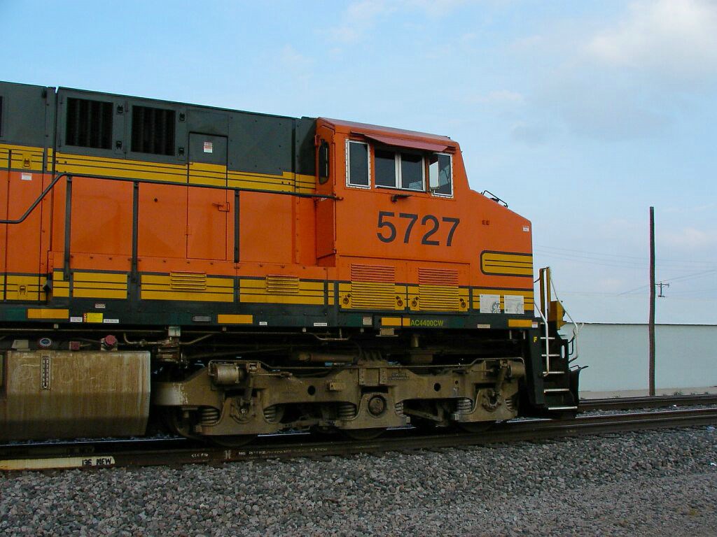 BNSF 5727
